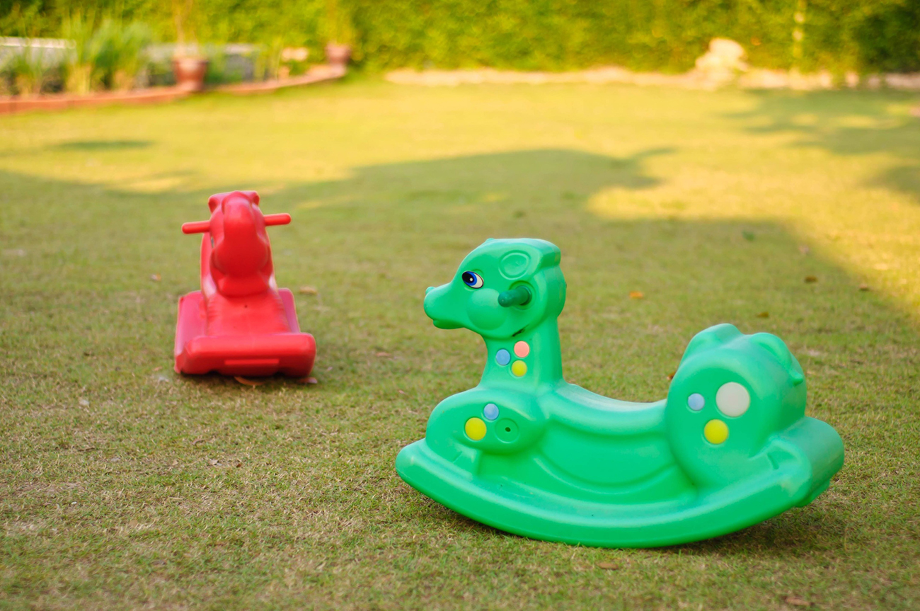 Yu Ching Blow Molding Toys - Custom Plastic Molding Toys